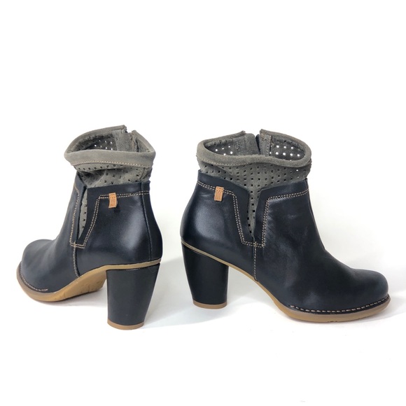El Naturalista | Shoes | El Naturalista Leather Navy Chunky Heels ...